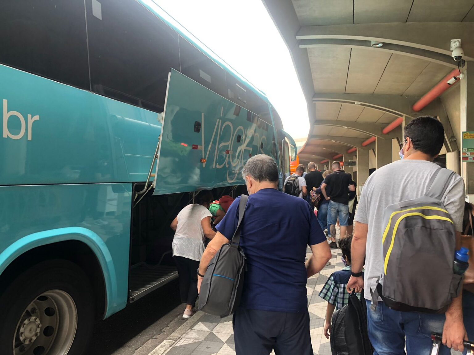 Ônibus Azul: como usar o serviço da companhia para chegar até Viracopos?